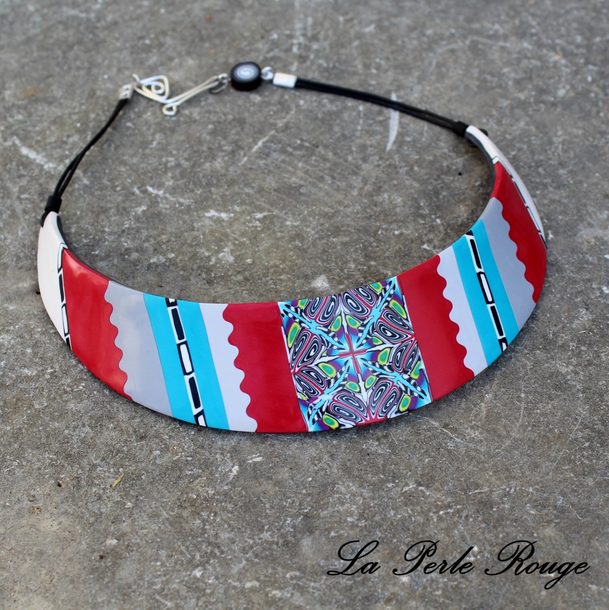 La Perle Rouge inonde les marchés ! | ArtizanArt